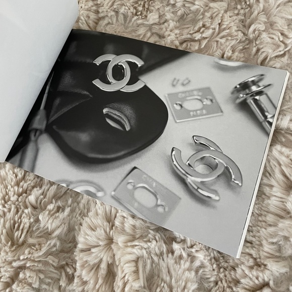 CHANEL | Other | Chanel Booklet On The Iconic Classic Flap Handbag ...